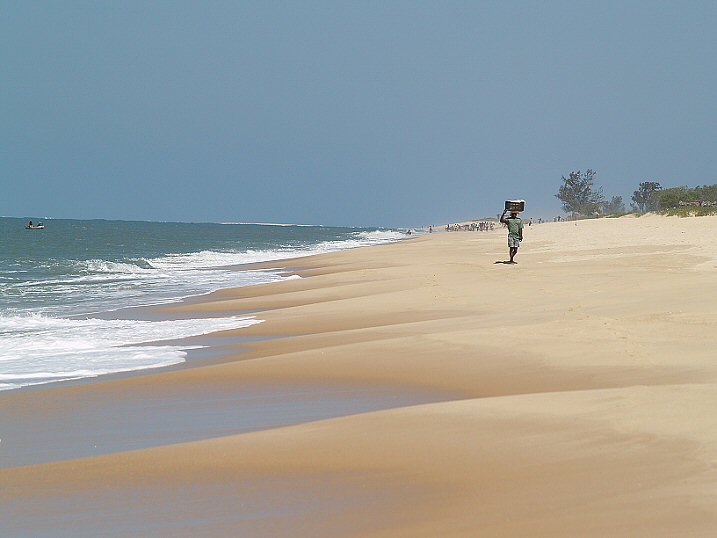 Africa-Tour / Hiking an African mountain range
